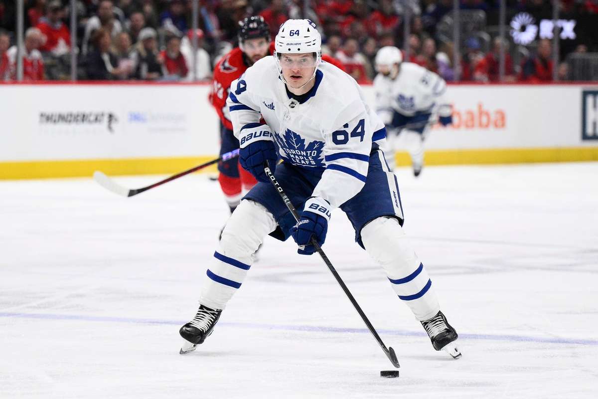 Kämpf se ocitl mezi volnými hráči, Toronto by ho mohlo poslat i na farmu do AHL | Livesport.cz