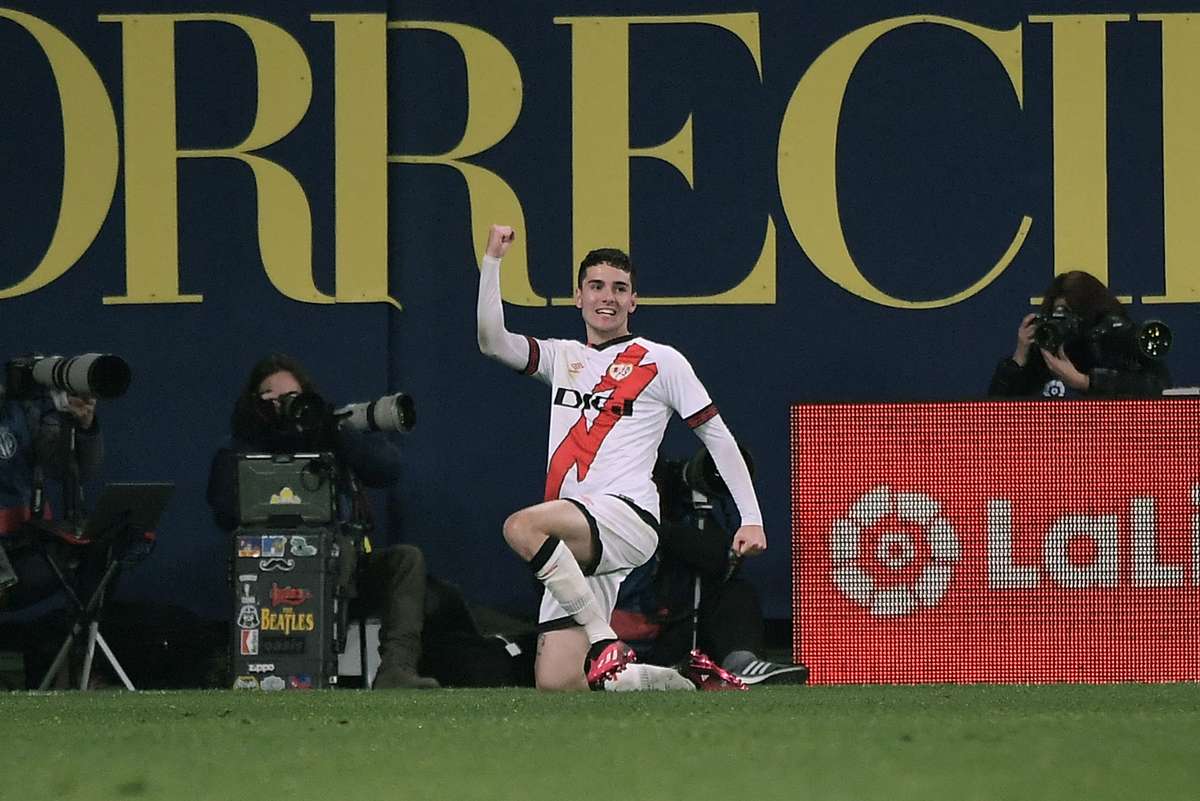 Villarreal's Yellow Submarine sent off course in UCL quest by Vallecano ...