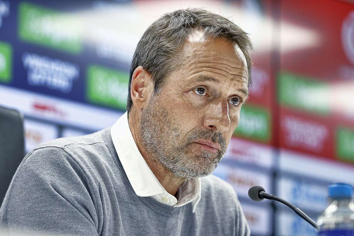Former Ajax and Greece manager John van 't Schip appointed as Armenia ...