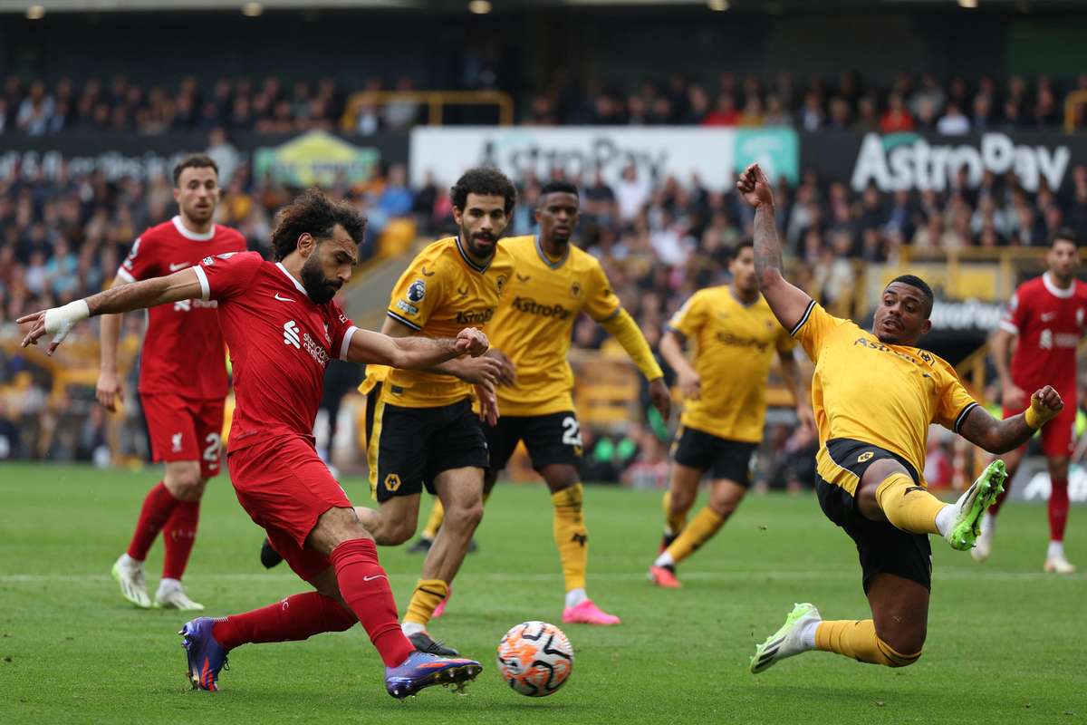 Liverpool come from behind to beat Wolves and go top of the Premier ...