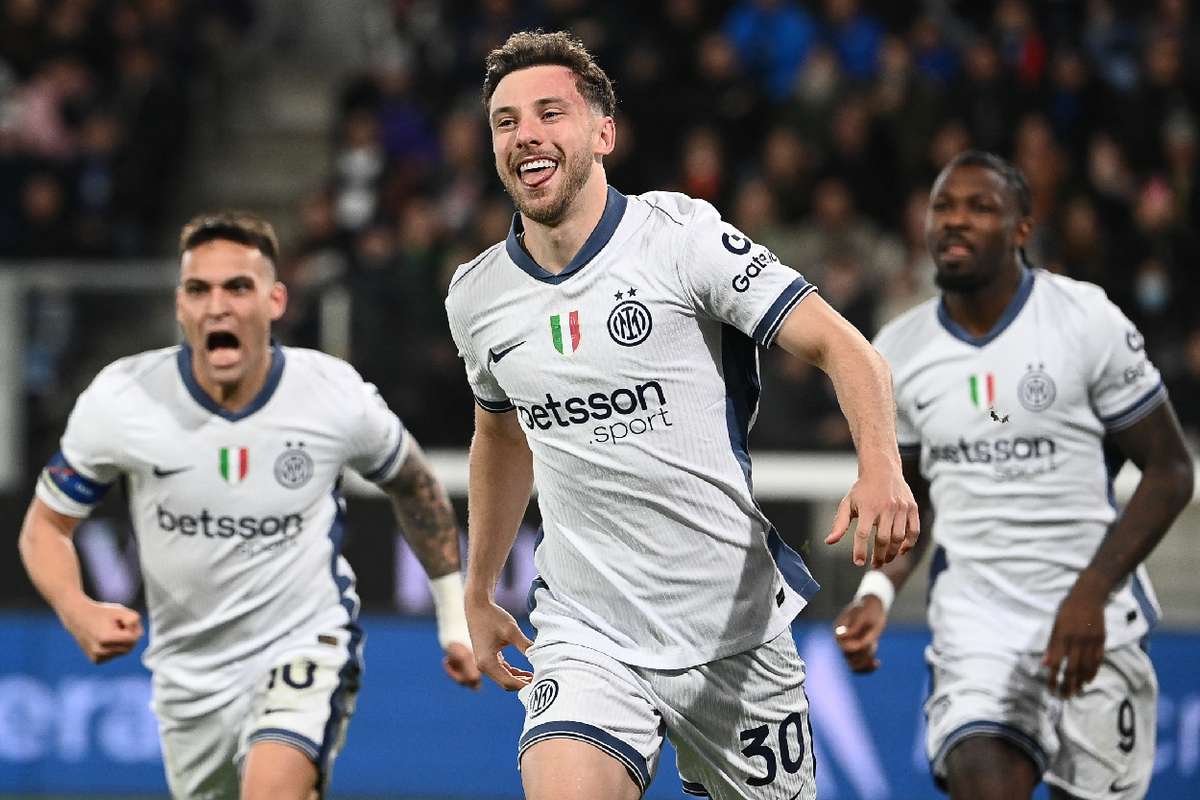 Inter Milan secure vital win at rivals Atalanta to go three points ...