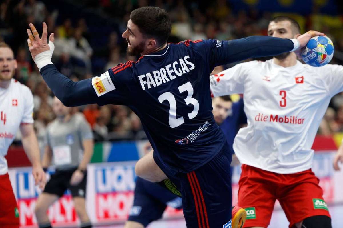 Les Bleus du handball ont galéré et se contentent du nul contre la ...