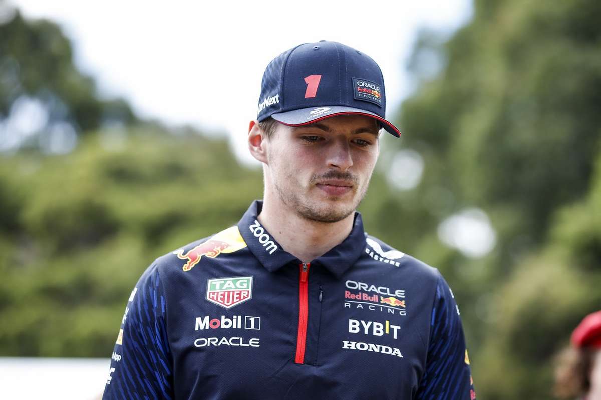 Max Verstappens helbred er ikke på toppen i Albert Park ...