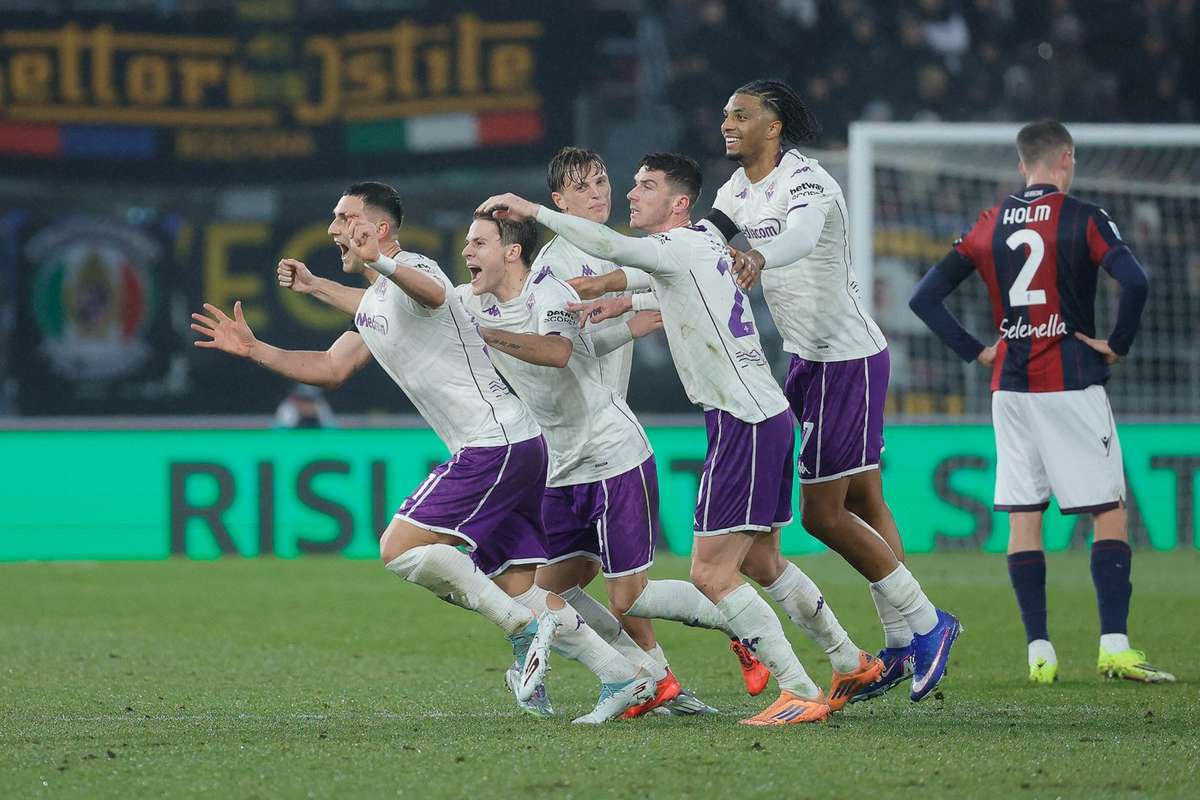 Fiorentina hold on to claim big win over Bologna and move a step closer ...