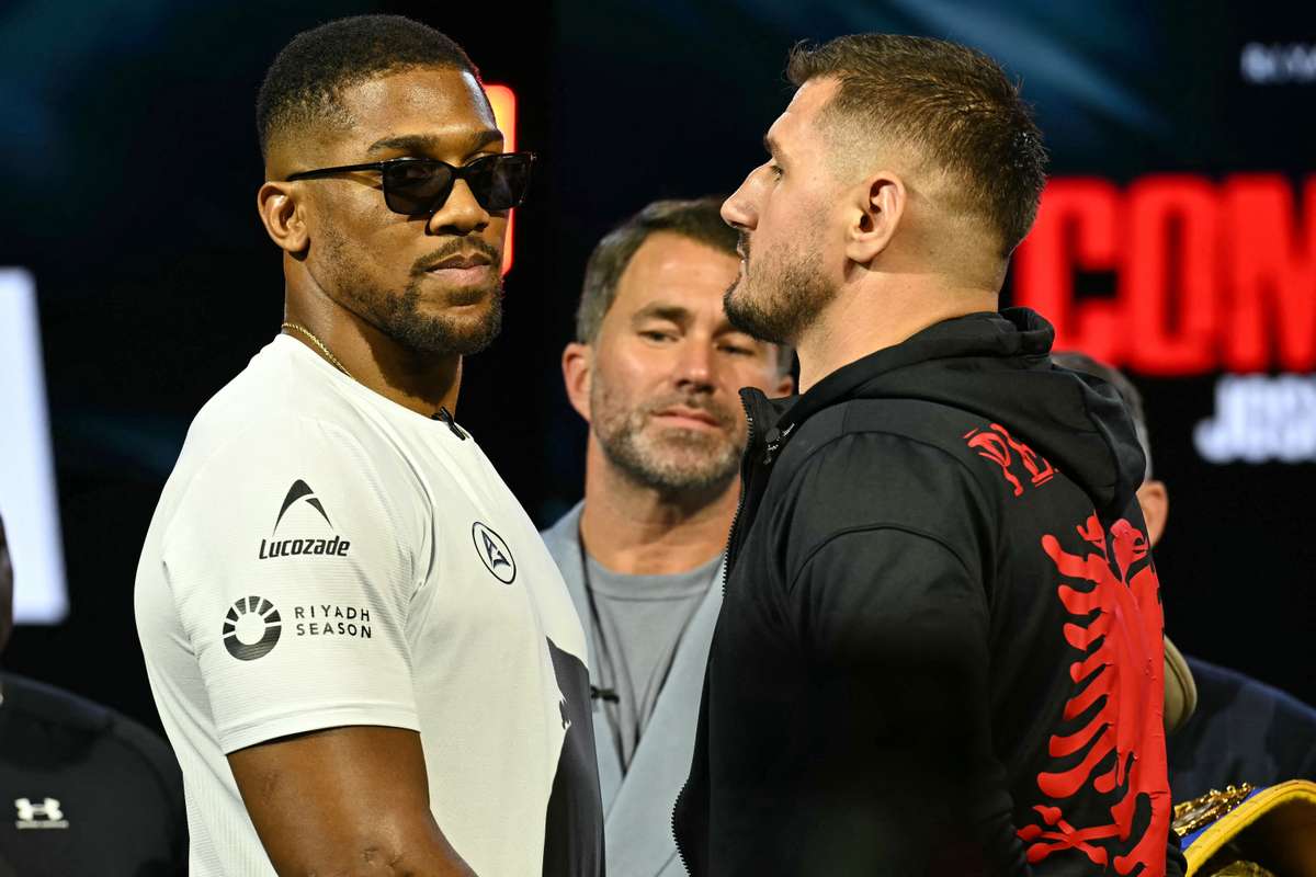 Joshua says beating Fury matters more than fight deal | Flashscore.co.uk