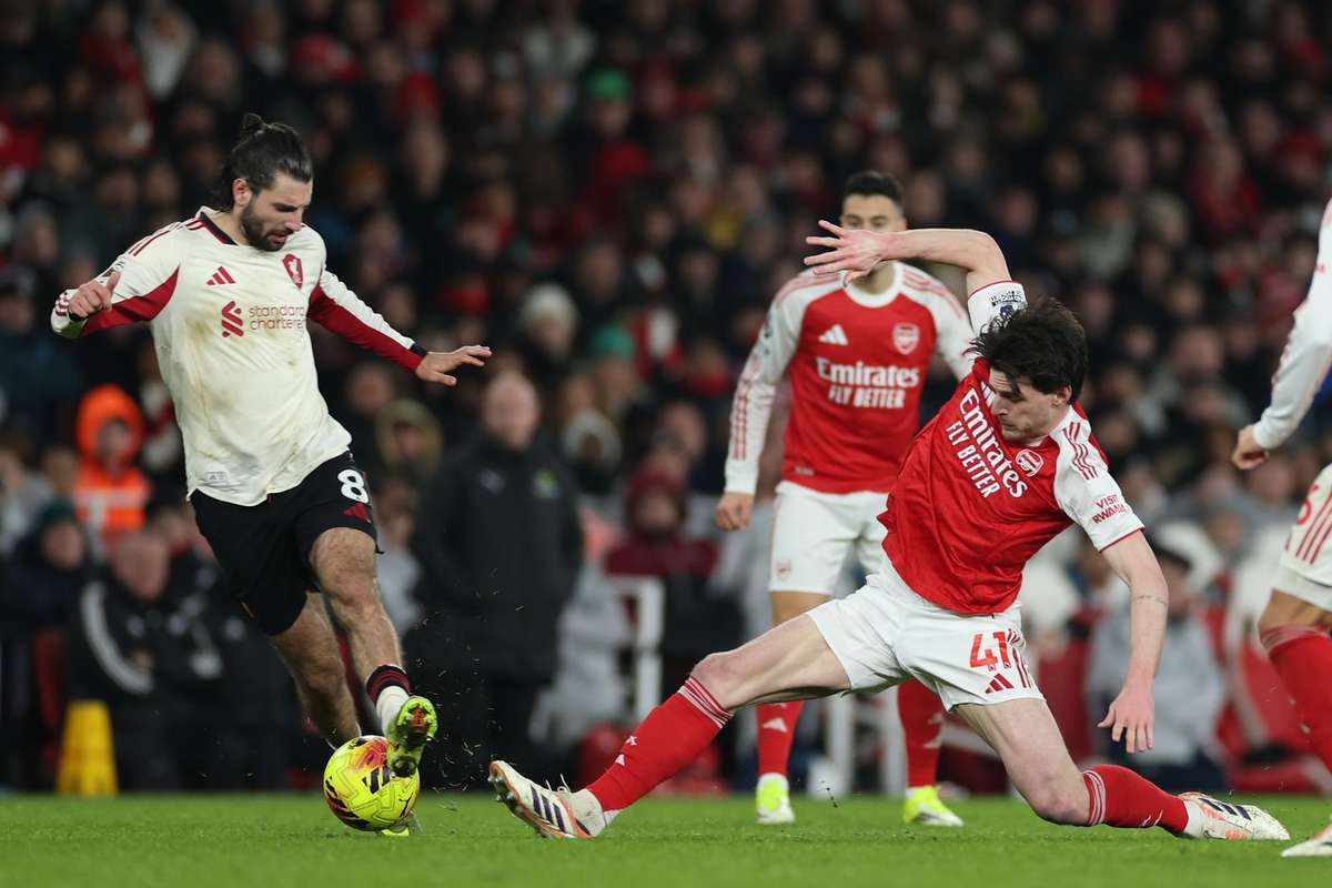 Arsenal's win streak snapped as Liverpool hold league leaders at the ...
