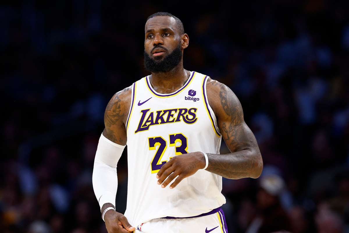 LeBron James reportedly agrees new two-year deal with Los Angeles ...