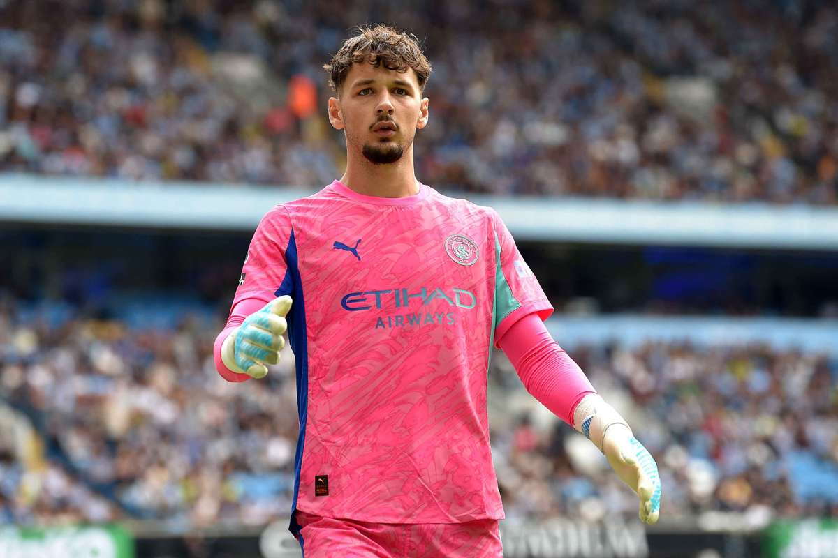 Manchester City: Pep Guardiola backs keeper James Trafford | Flashscore.nl