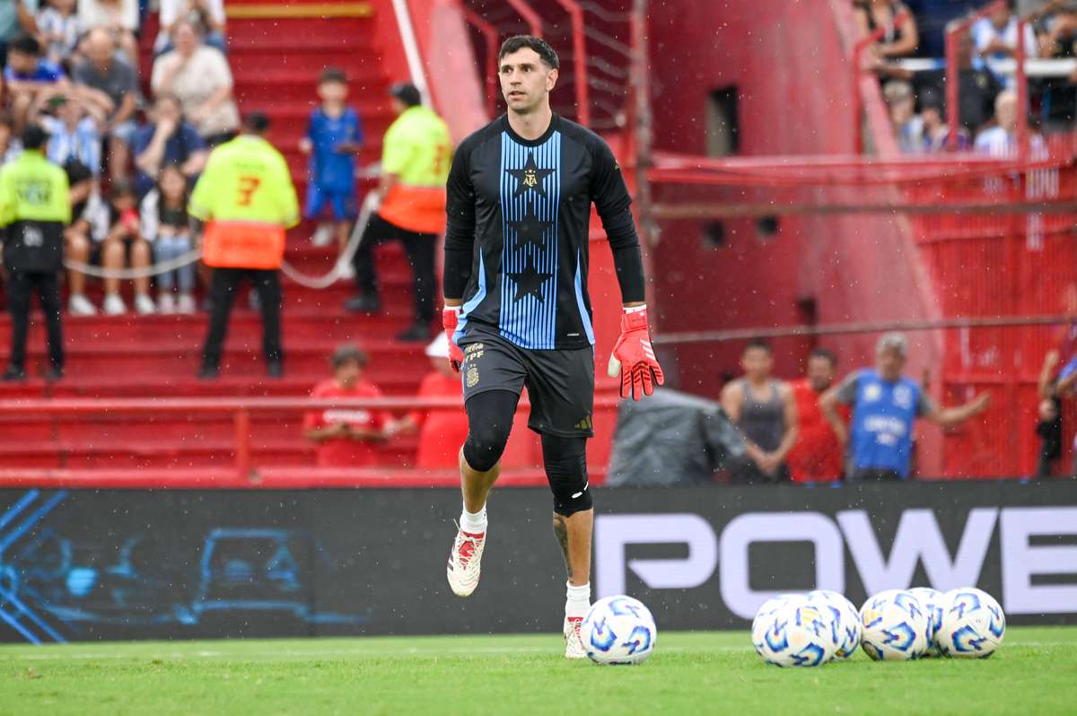 Dibu Martinez, il "cattivo" più odiato di Francia, pronto a rovinare la ...