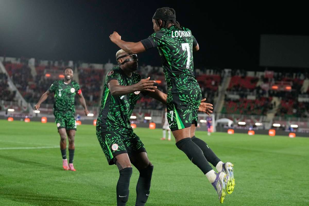 Osimhen and Lookman star as Nigeria thrash Mozambique to book AFCON ...