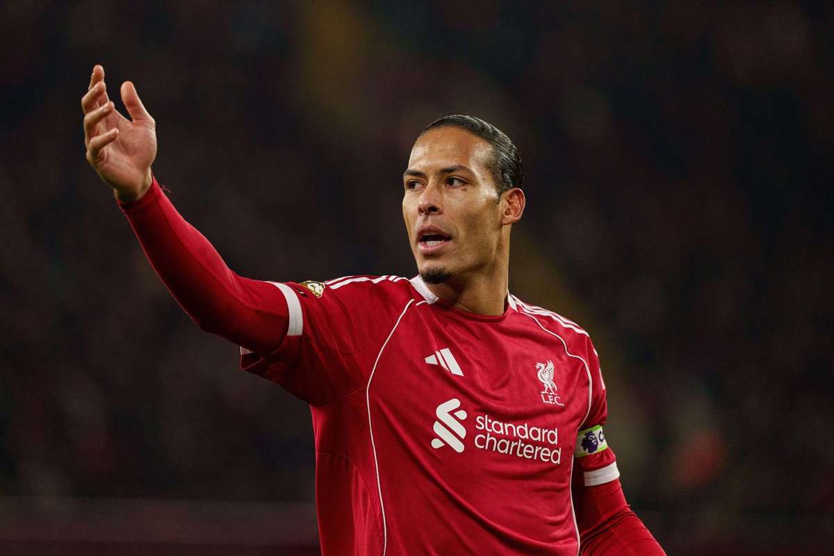 Ex-Chelsea star slams Liverpool captain Van Dijk: You COWARD ...