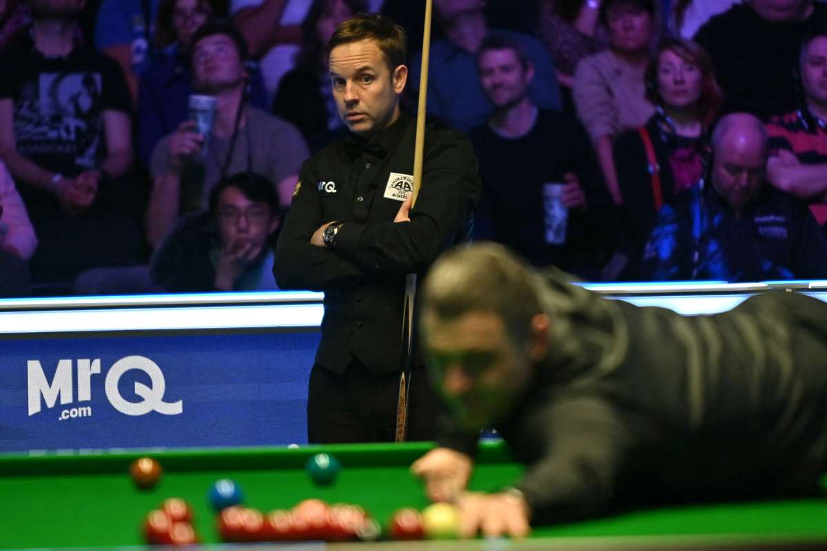 Ali Carter takes early lead over Ronnie O'Sullivan in Masters final ...