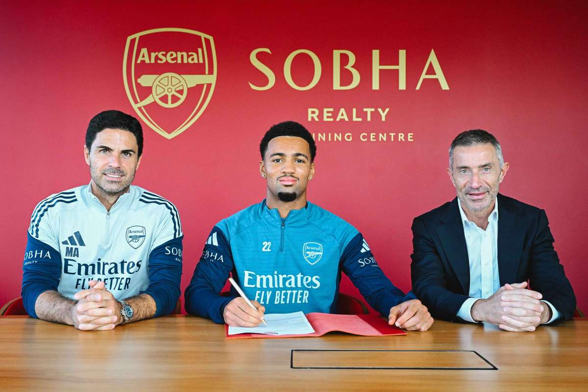 'Feels like home': Ethan Nwaneri signs new long-term contract with ...