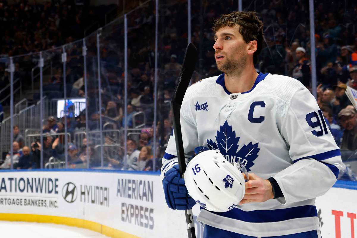 Maple Leafs' John Tavares scores 500th career goal, moves up to 48th on all-time list ...