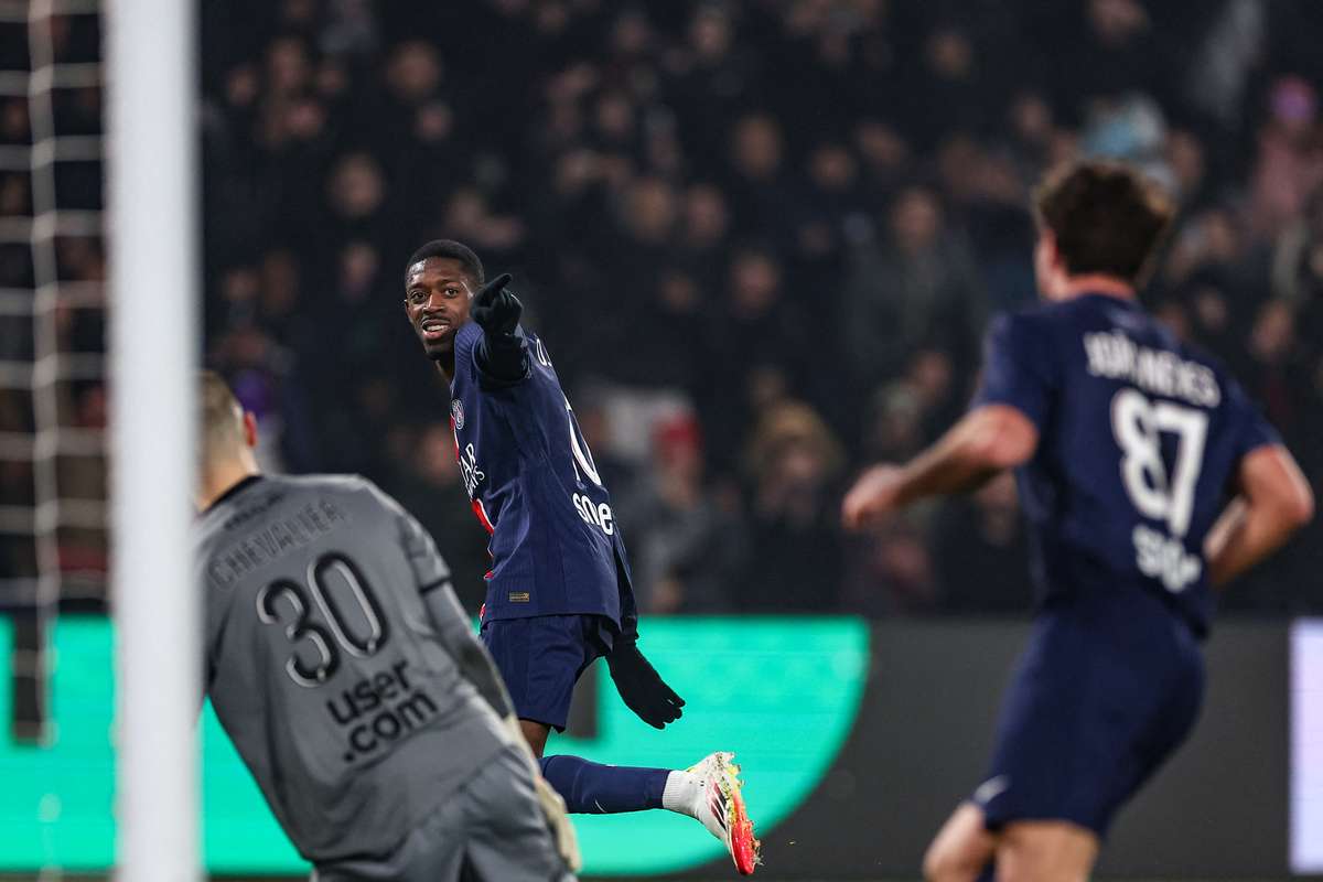 Ligue 1: PSG esmaga Lille com assistência de João Neves (4-1 ...