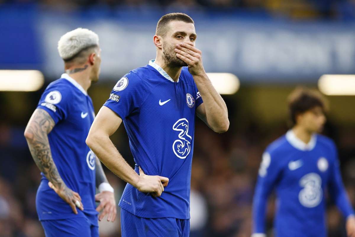 Chelsea perde em casa para o Aston Villa e cai para 11º na Premier ...