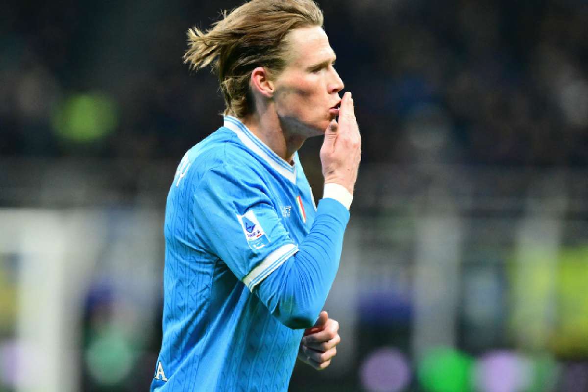 McTominay brace helps Napoli rescue draw at Inter in top of the table ...