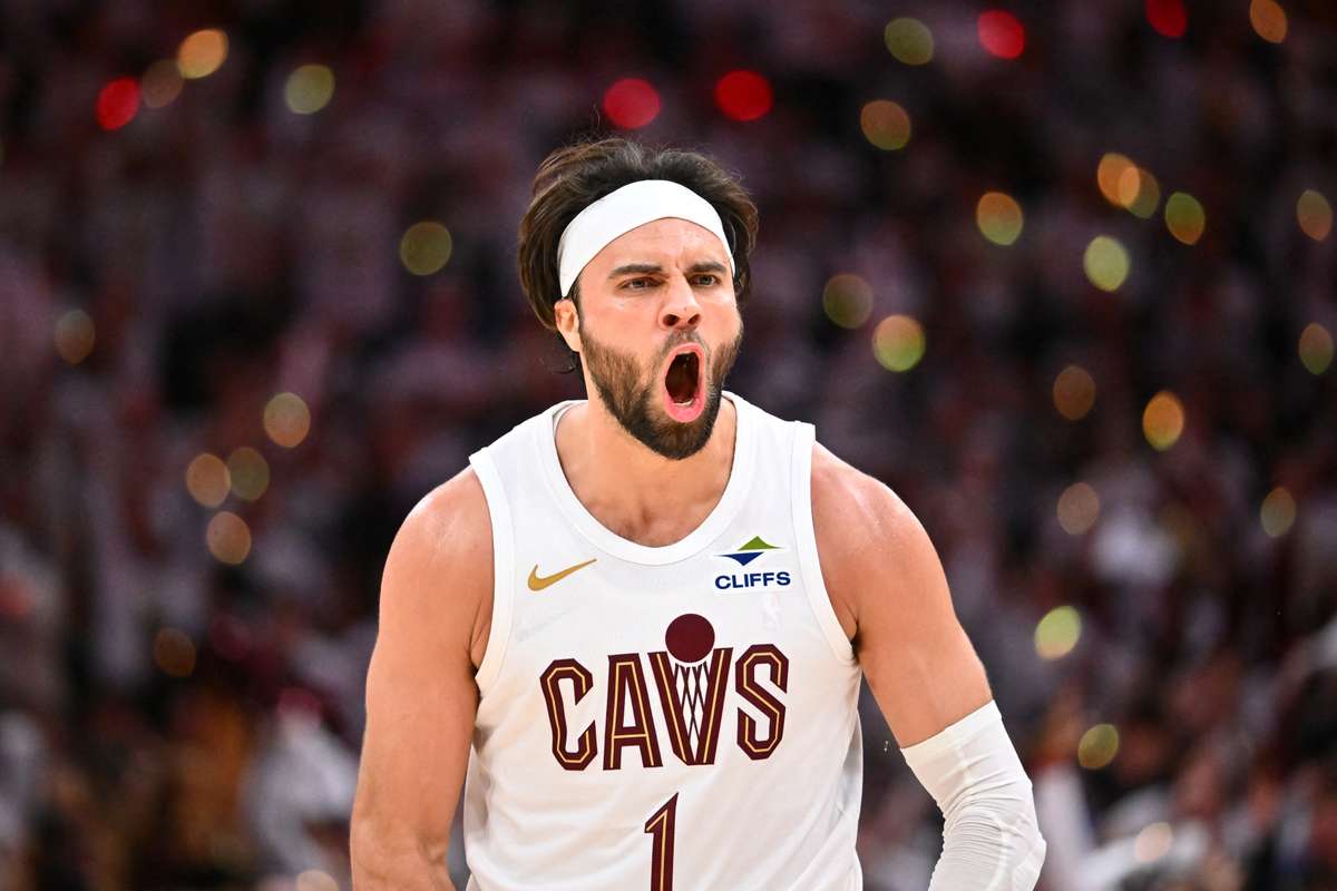 Max Strus to miss several months as Cleveland Cavaliers forward ...