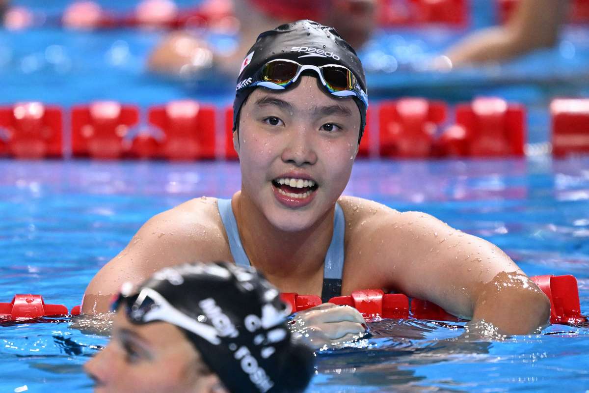 12-year-old Yu Zidi becomes youngest swimming world champion in history ...