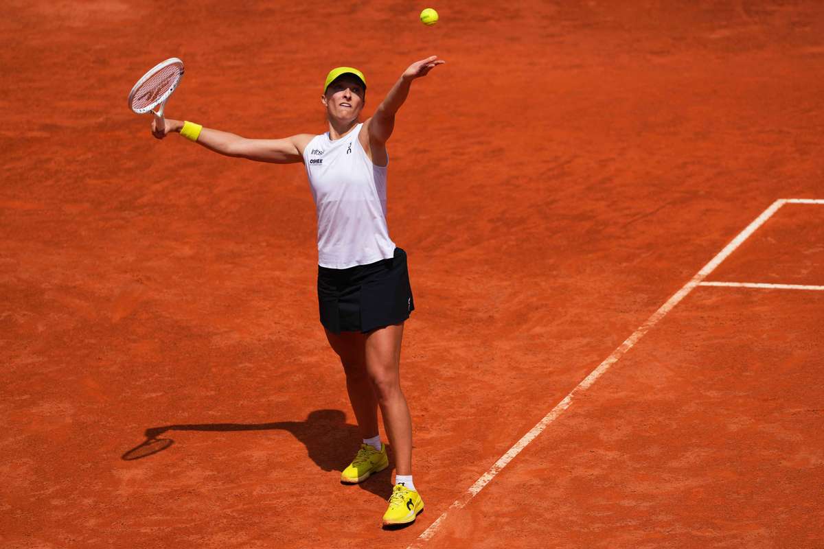 Iga Swiatek’s clay empire under threat ahead of French Open title ...