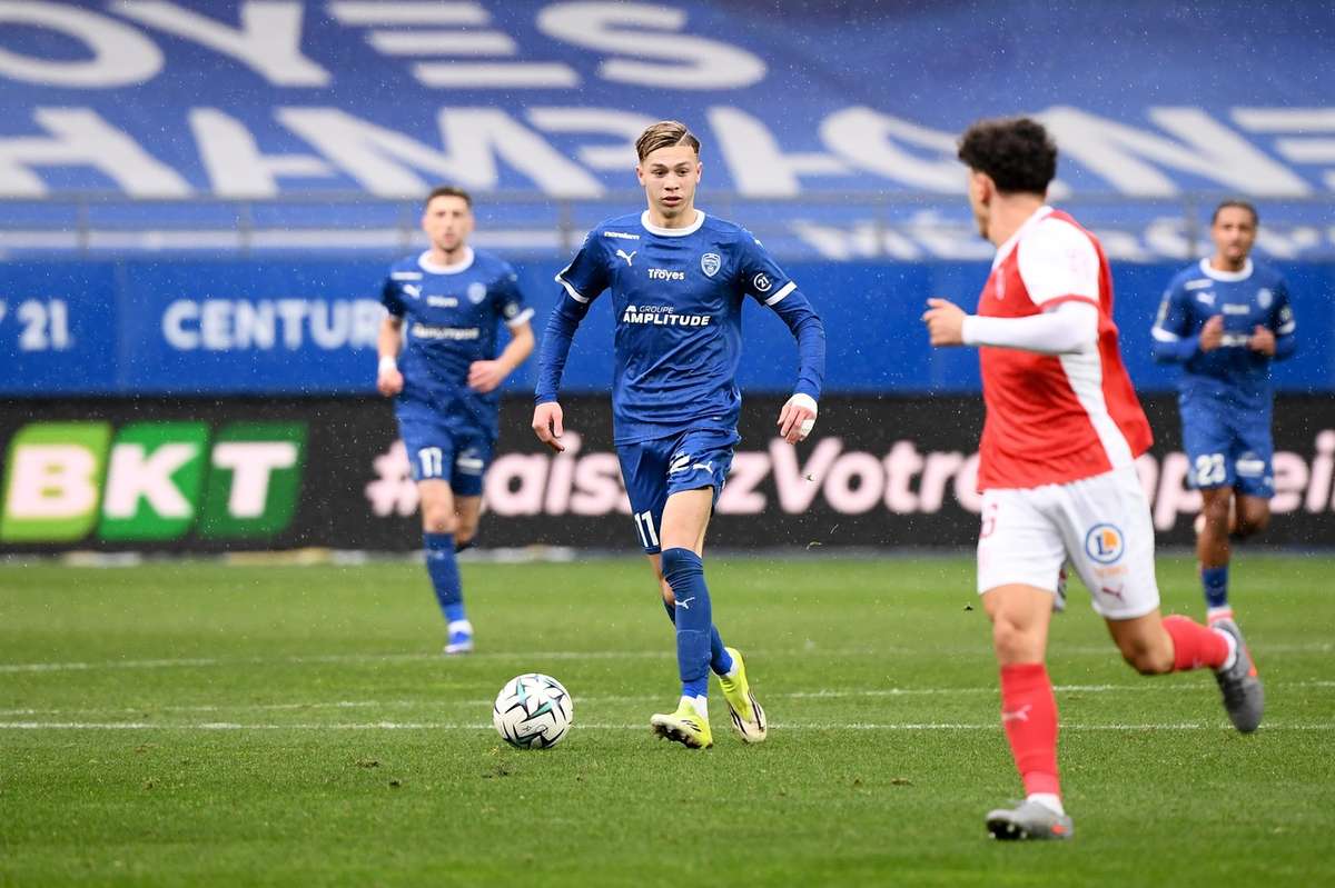Ligue 2. Troyes bat Reims et s'envole au classement | Flashscore.fr