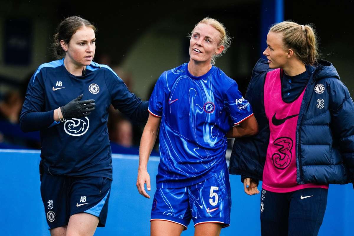 Chelsea's Sophie Ingle suffers ACL injury ahead of new WSL season ...