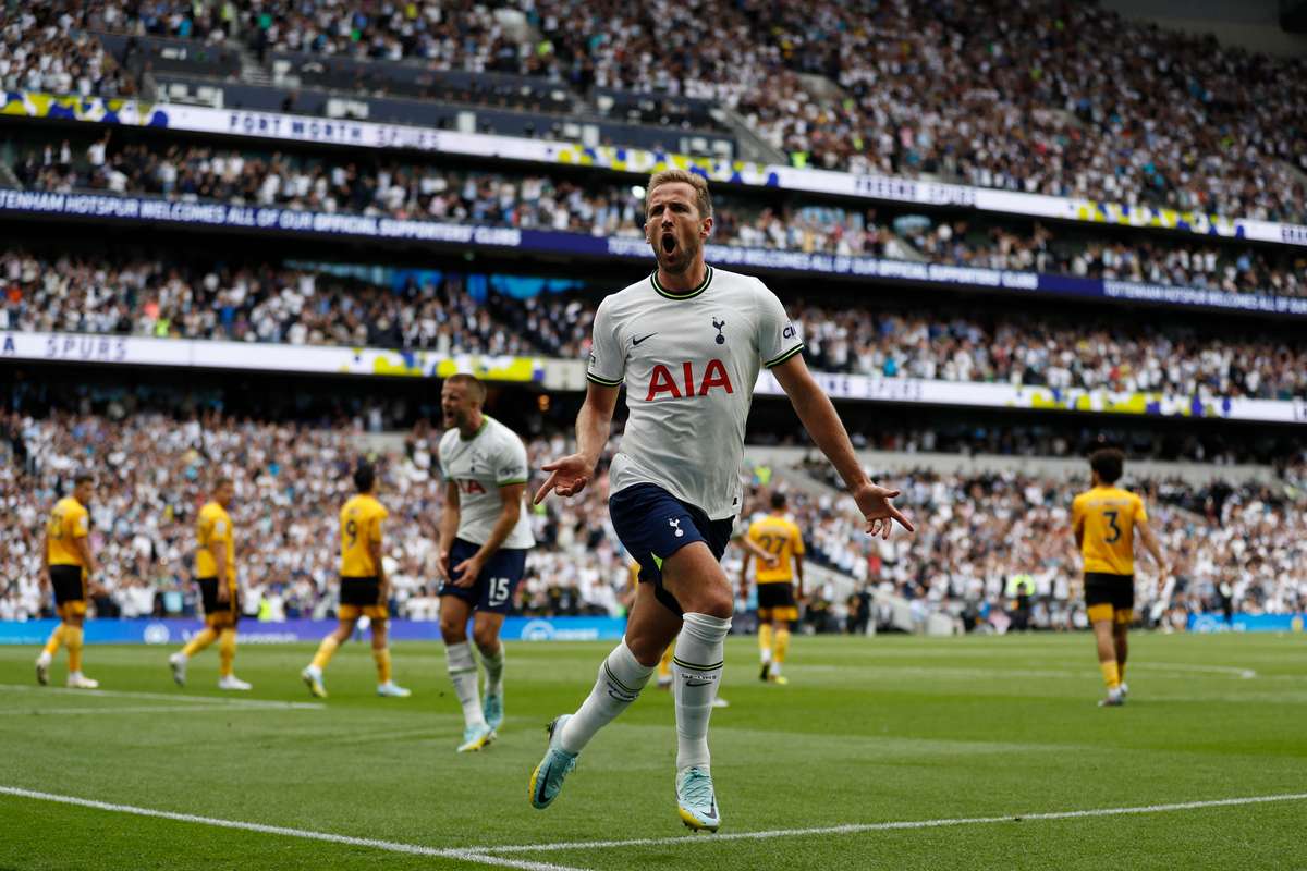 Spurs record breaker Kane sinks Wolves | Flashscore.com