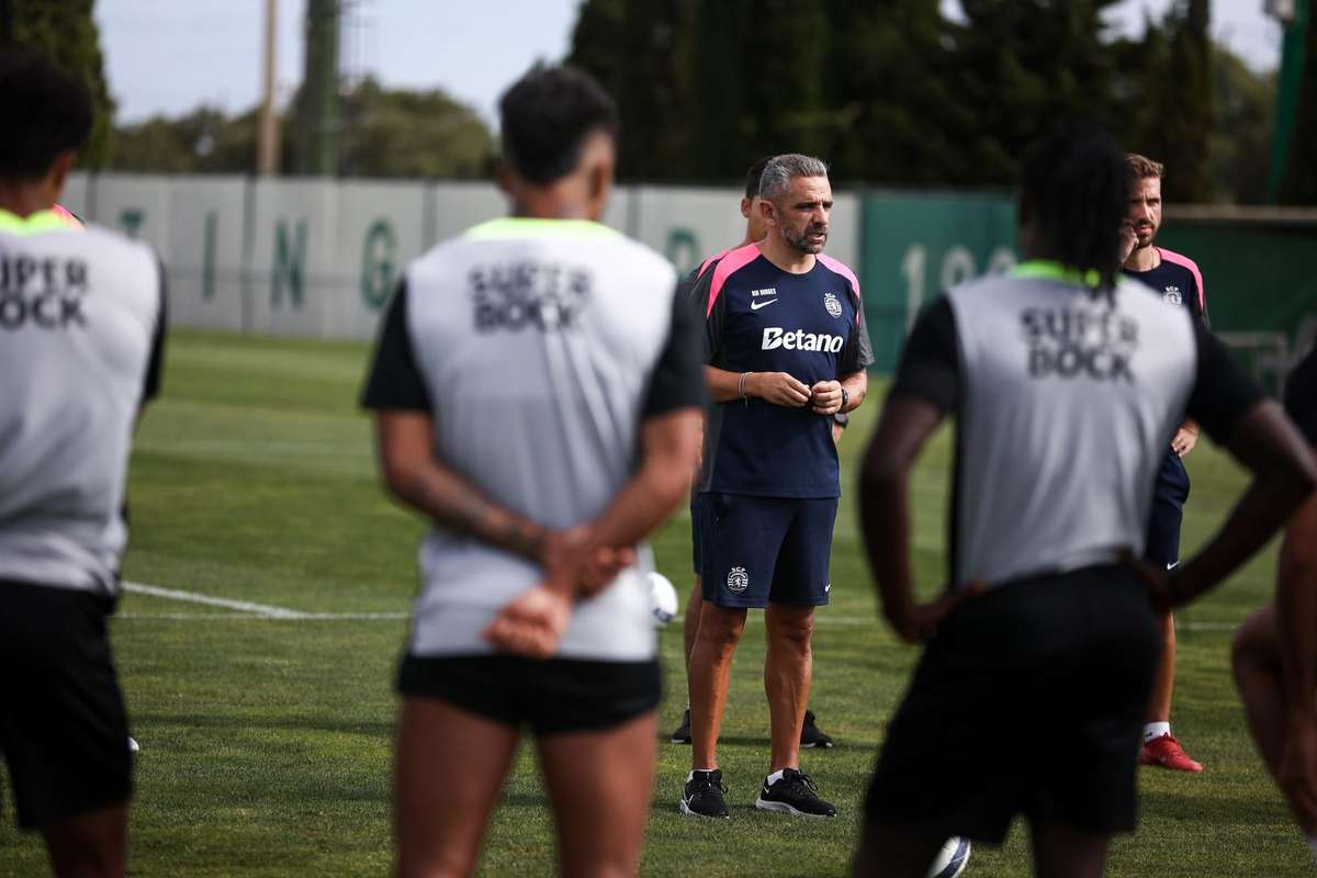 Sporting continua preparação do Clássico com três novidades | Flashscore.pt