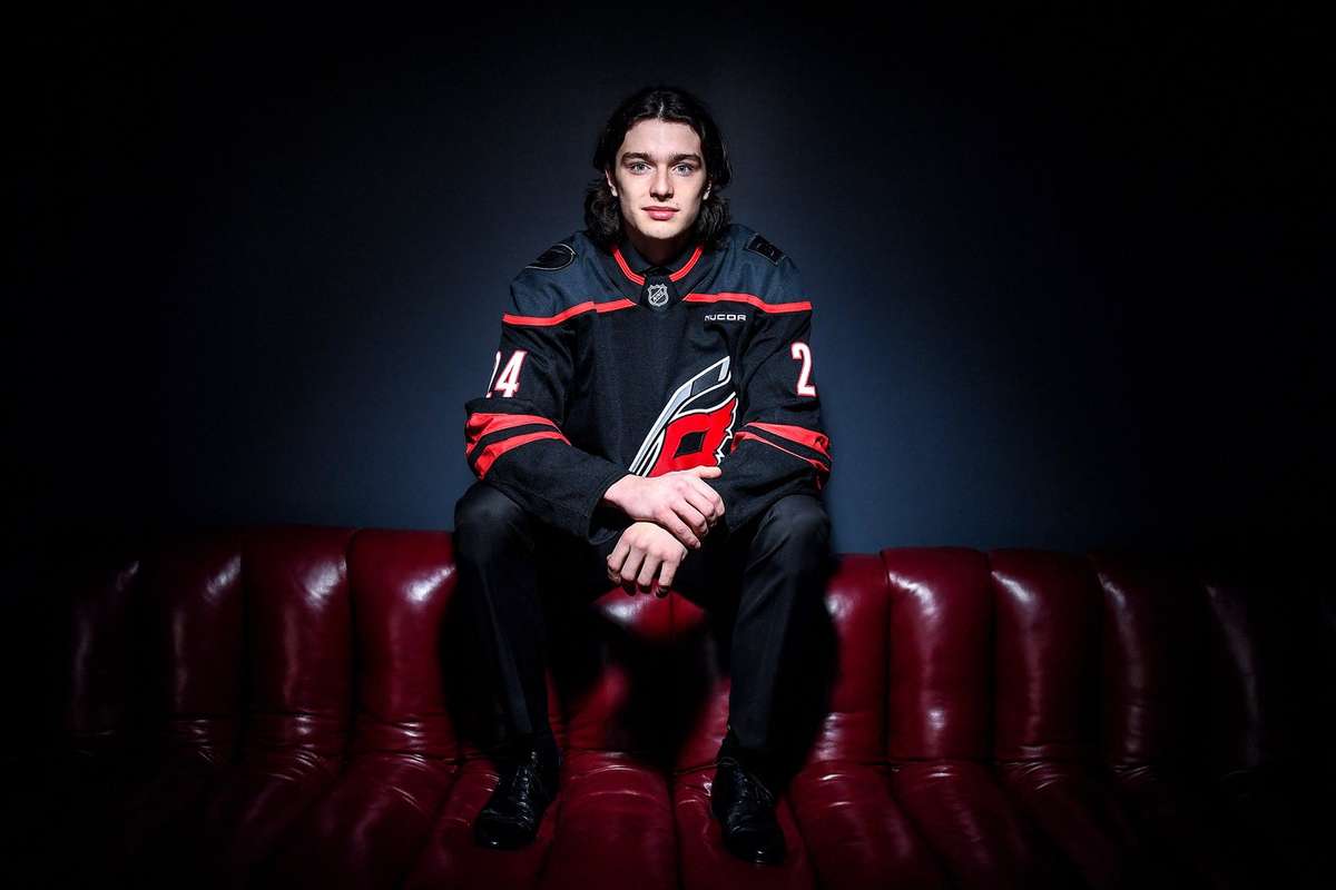 Badinka věřil, že by mohl být do NHL draftován už v prvním kole. Na ...