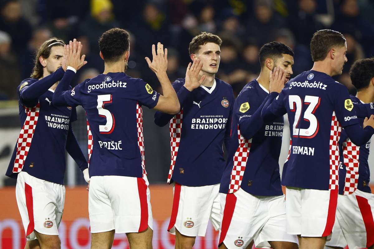 PSV edge Breda with a narrow win to stay top of the Eredivisie - TribalFootball.com