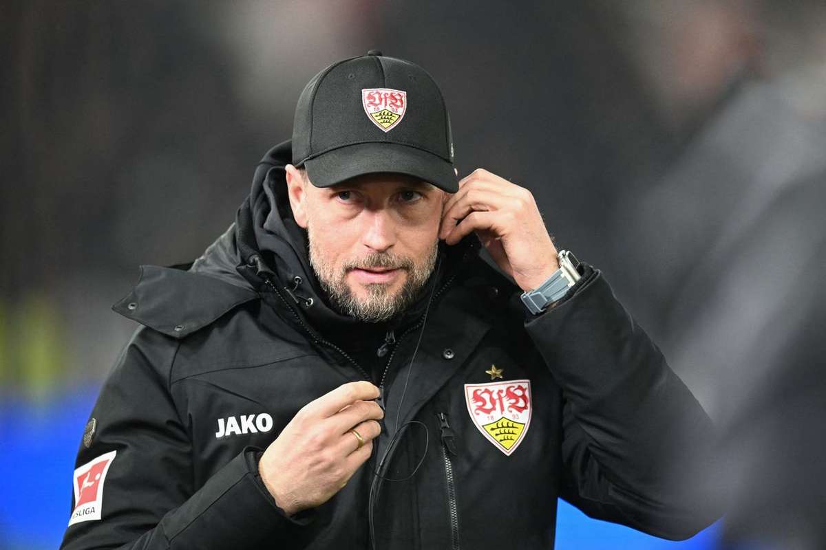 Oficial: Estugarda renova com treinador Sebastian Hoeness por um ano ...