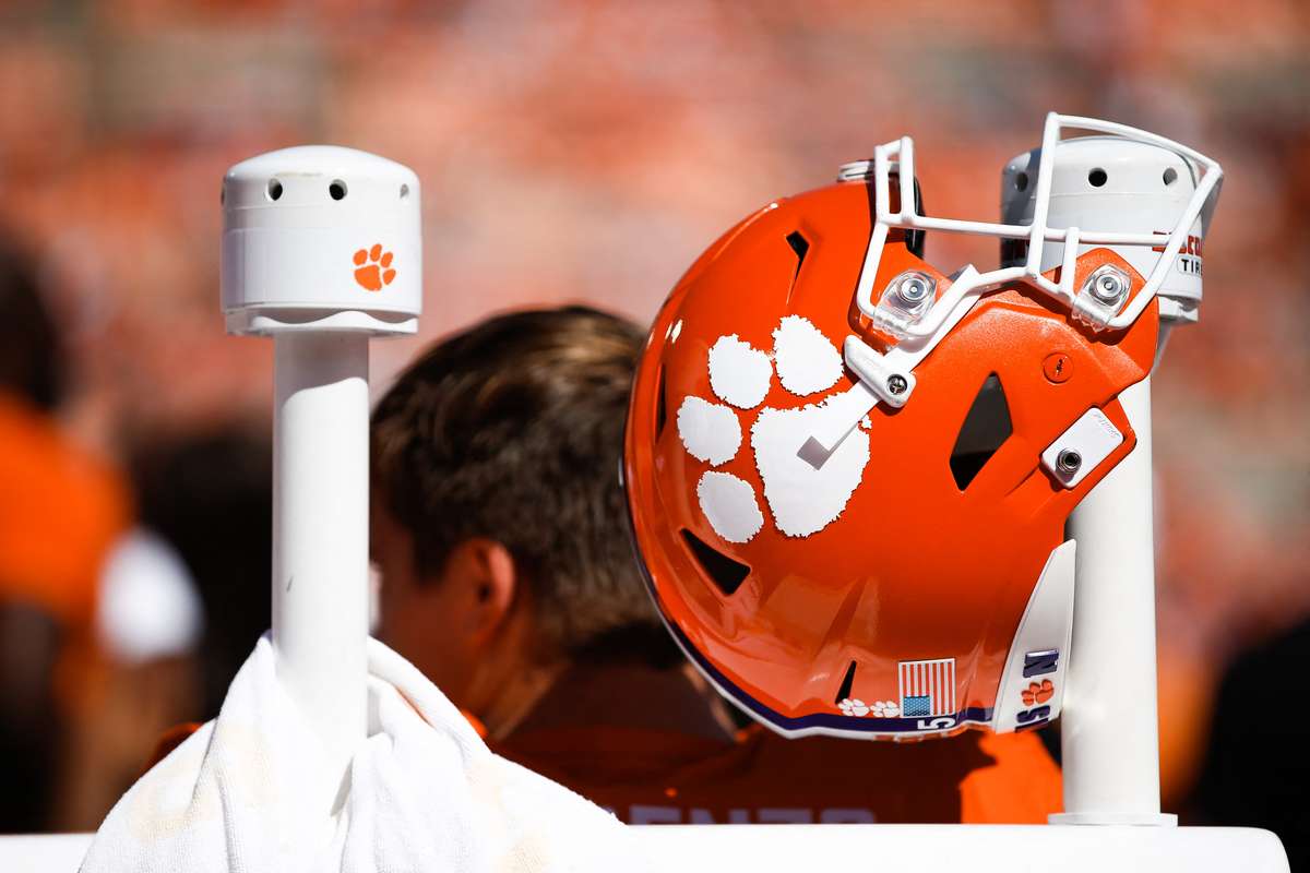 Clemson fires defensive coordinator Wes Goodwin, owes him .1 million ...