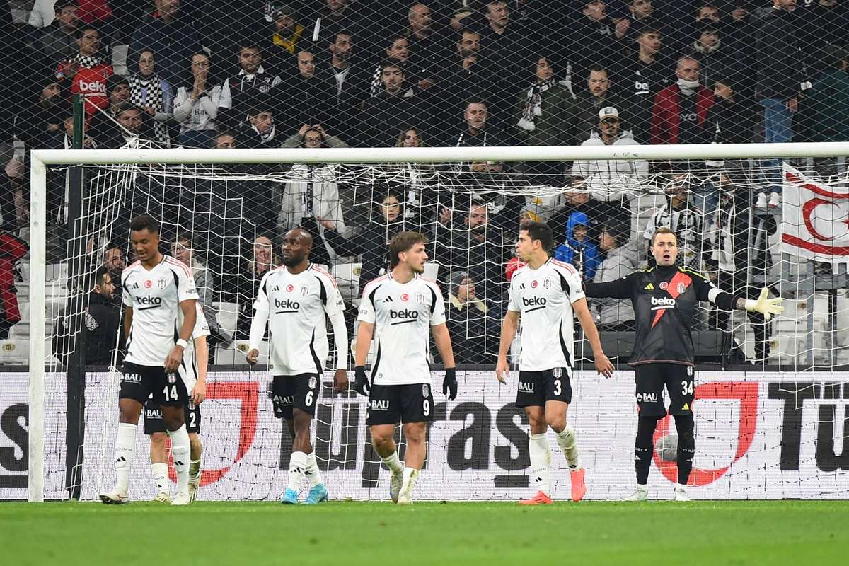Besiktas stumble out of Super Lig title race as Galatasaray and ...