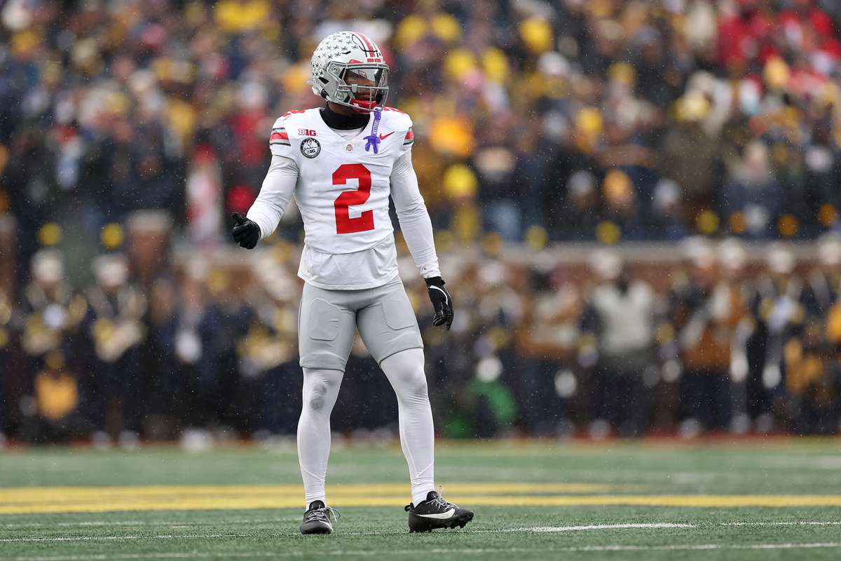 Ohio State's Caleb Downs wins 2025 Defensive Back of the Year Award ...