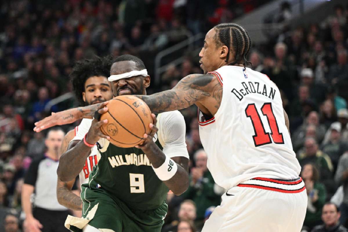 NBA roundup: Bucks beat Bulls to clinch top seed in East | Flashscore.com.au