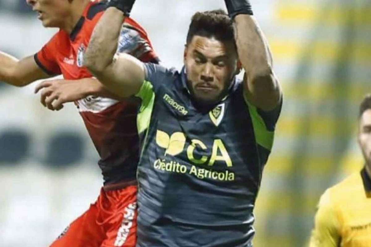 Guarda-redes nega agressão a árbitro em jogo da Associação de Futebol ...