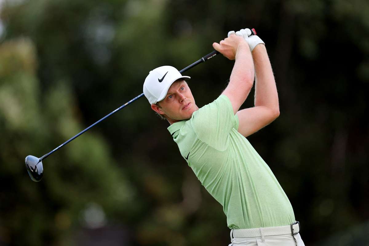 Australia's Cameron Davis grabs lead at PGA Tour's Sony Open ...