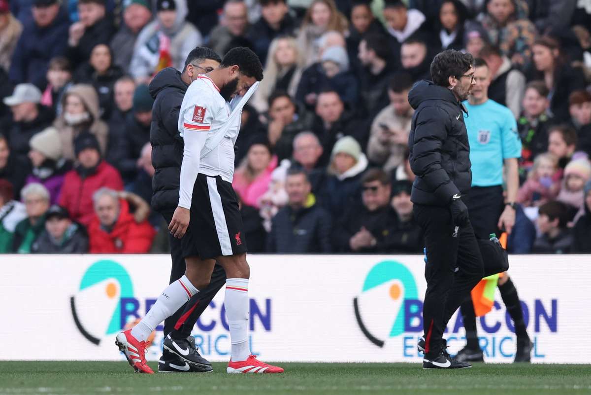 Liverpool's Gomez ruled out 'for numerous weeks' with hamstring injury ...