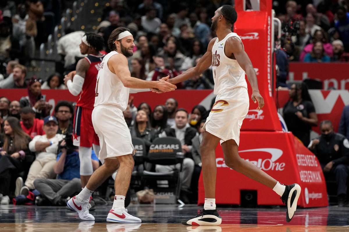 Los Cavaliers aplacan al enrachado Edwards y Mavs acumulan desgracias ...
