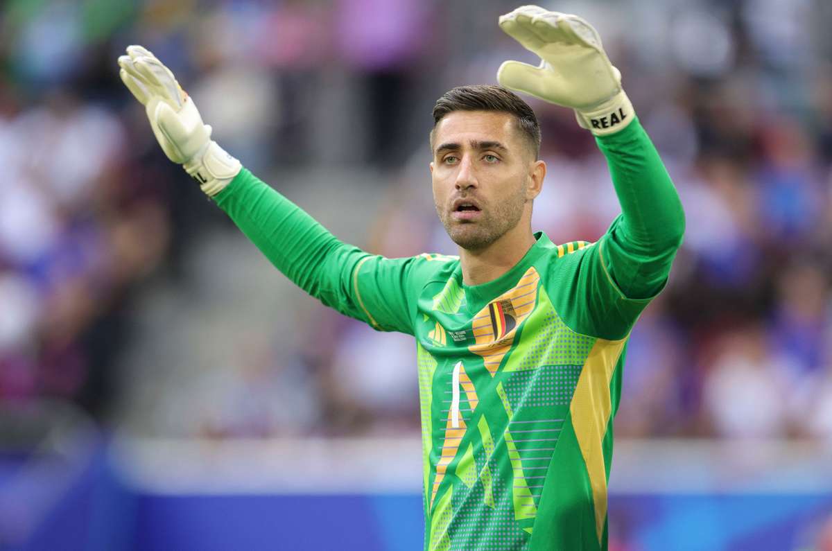 Belgium rocked as Casteels retires ahead of likely Courtois return ...