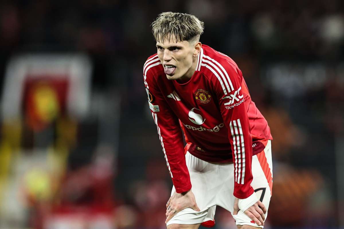 Bayer Leverkusen & Atletico Madrid battle to sign Alejandro Garnacho ...