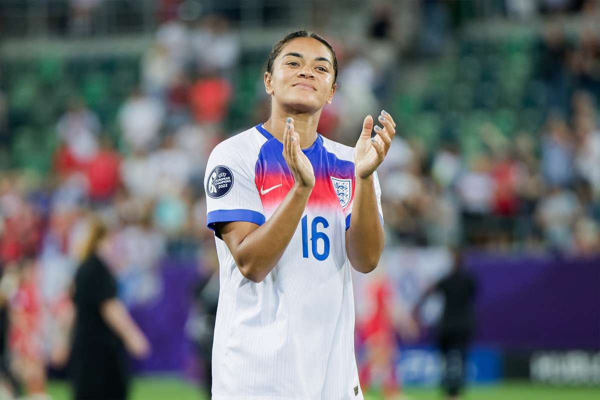 Jess Carter says she has received racist abuse for England during EURO ...