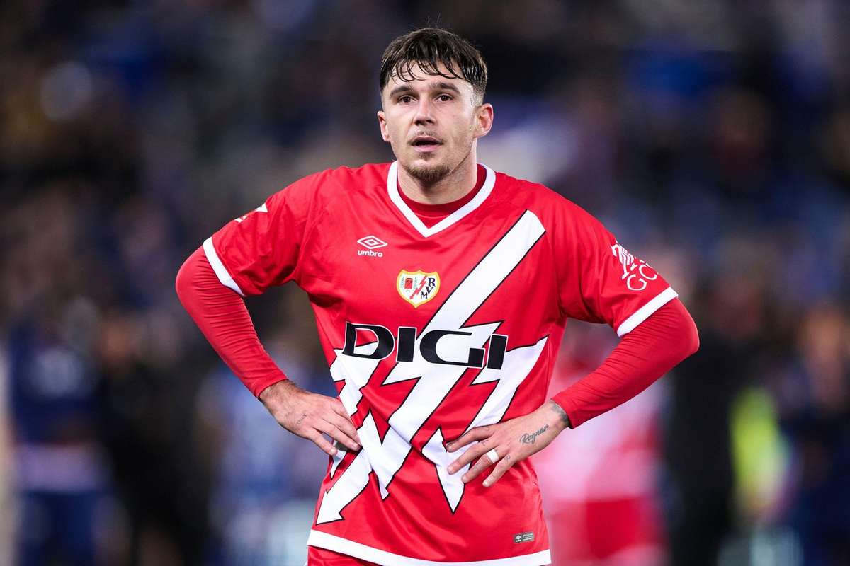 Fundașul român Andrei Rațiu, pregătit pentru un nou pas în cariera sa | Flashscore.ro