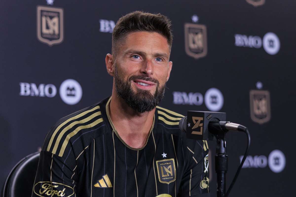 Olivier Giroud returns to France after signing one-year deal with Ligue ...