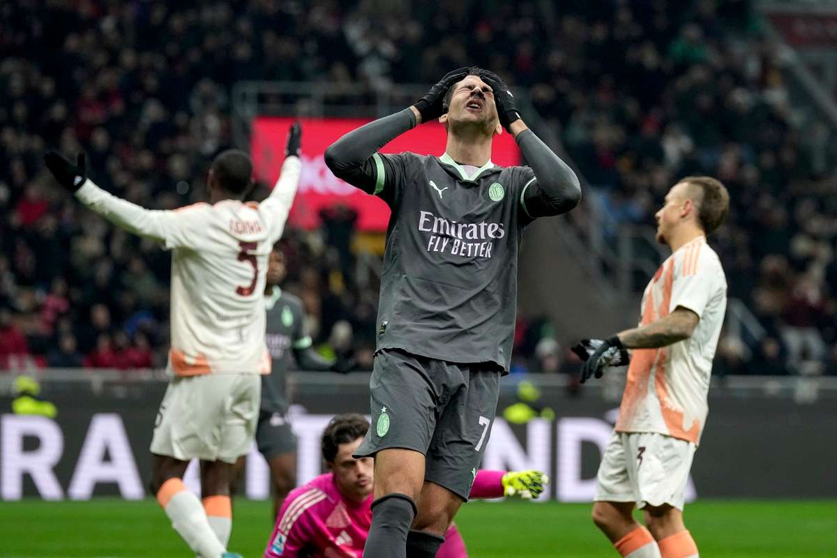 Roma claim rare point on the road after Paulo Dybala strike pegs back ...