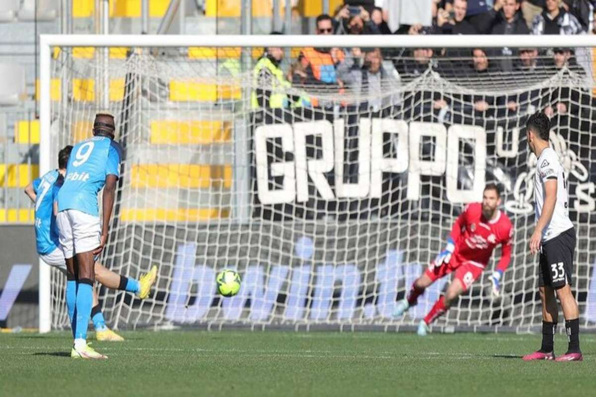 Unstoppable Napoli cruise past Spezia to make it five wins on the ...