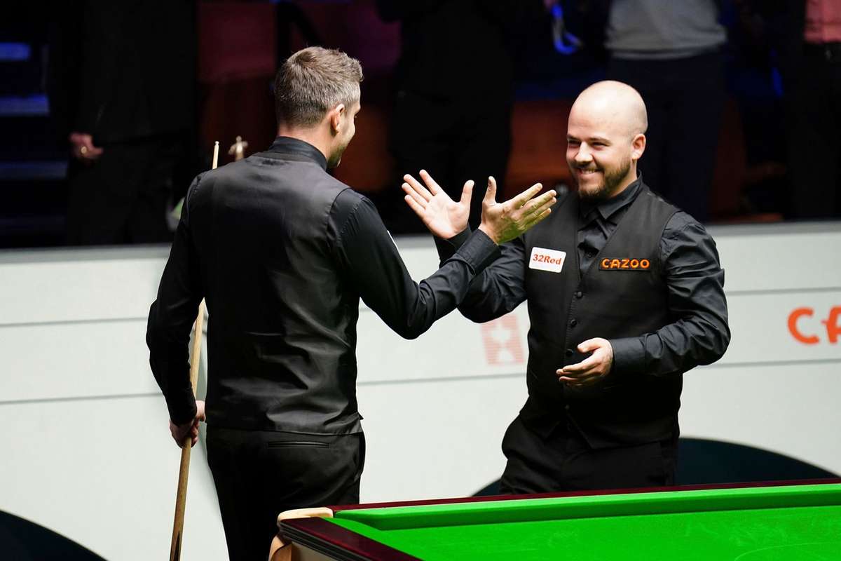 Snooker-WM: Selby mit historischem 147er Break, Brecel führt ...