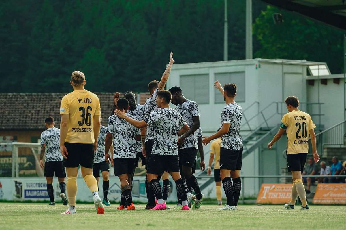 Académico de Viseu empata no primeiro jogo do estágio na Alemanha ...