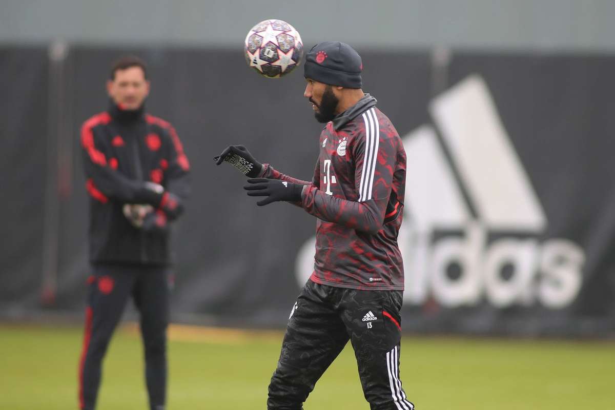 Paříž mu nesedla, uznává ho jen Německo. Teď se Choupo-Moting vrací na ...