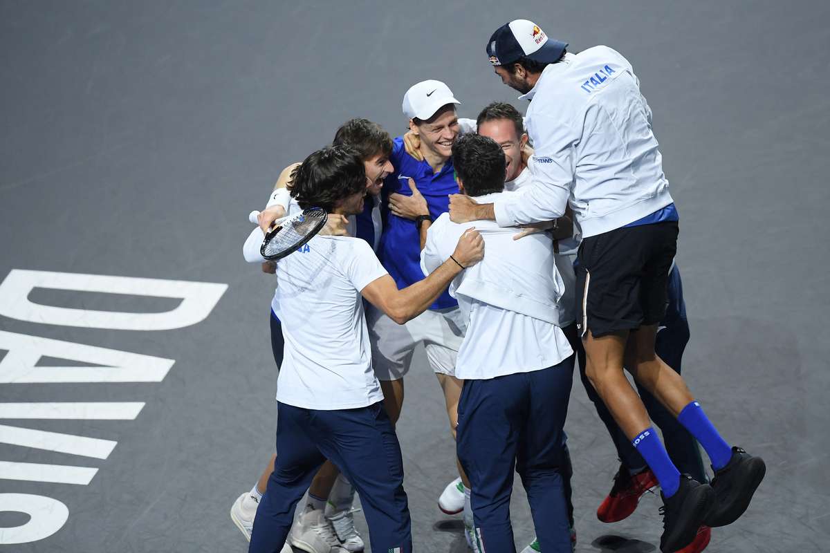 Tennis: Sinner schlägt de Minaur - Italien zum zweiten Mal Davis Cup-Sieger | Flashscore.de